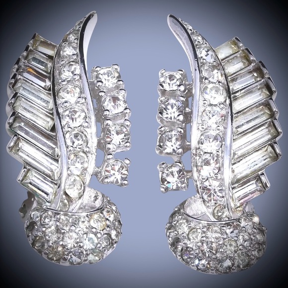 Pennino | Jewelry | Vintage 95s Pennino Clip On Rhinestone Earrings ...